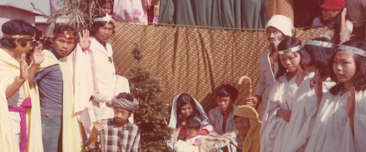 Ma première crèche de la nativité : souvenir de Noël 1976 avec des chrétiens cambodgiens - OMF ...